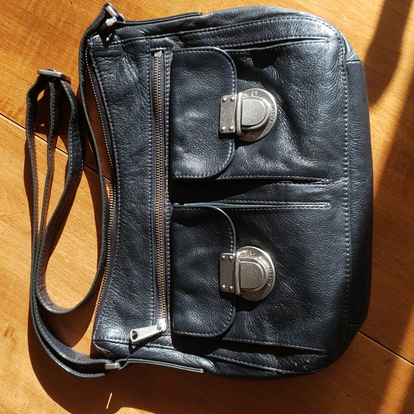 Fossil | Bags | Fossil Riley Leather Crossbody Black | Poshmark